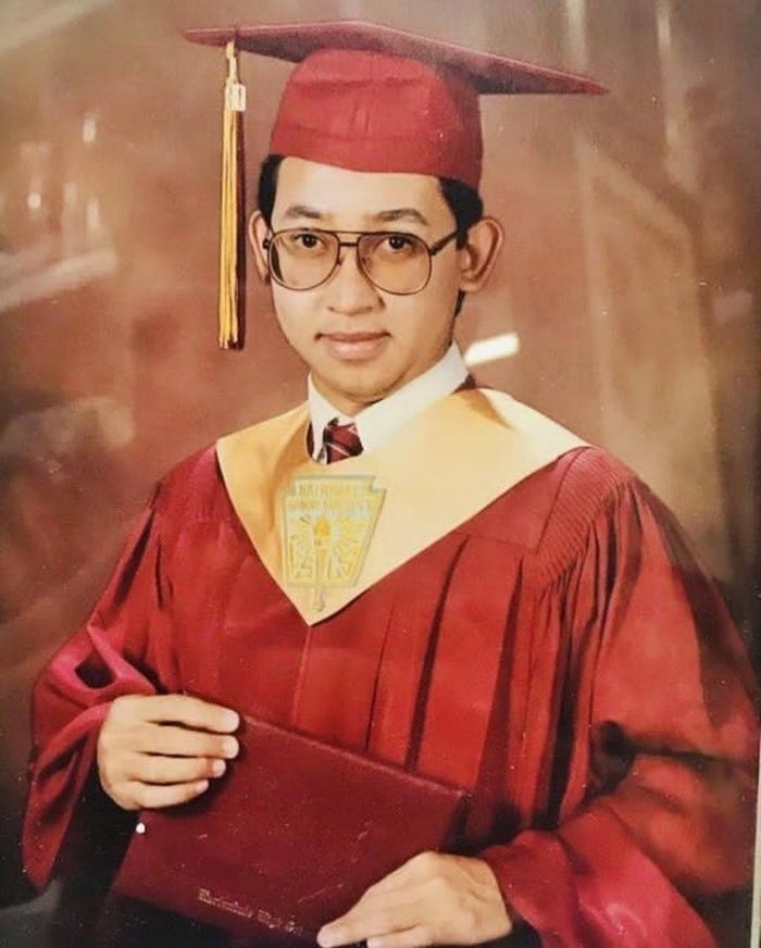 Ikut Ramaikan #WisudaLDR2020, Fadli Zon Pamer Foto Bersama Rektor dan ... Ikut Ramaikan #WisudaLDR2020, Fadli Zon Pamer Foto Bersama Rektor dan ...