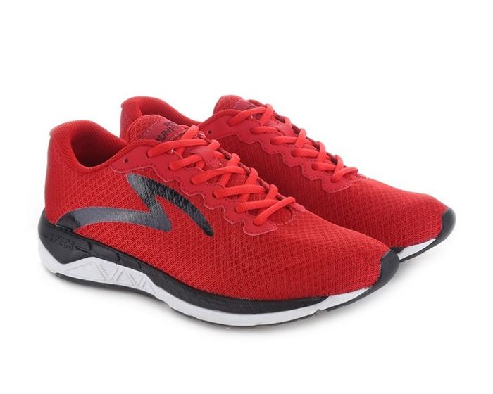 5 Rekomendasi Sepatu Lari Cowok Brand Lokal Terbaik Berkualitas - Hai