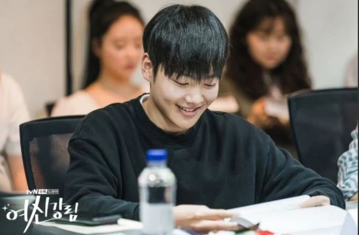 6 Fakta Kim Min Gi Aktor Rookie Pemeran Adik Lim Ju Kyung True Beauty Semua Halaman