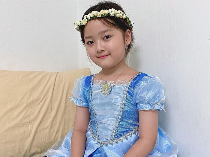 Inilah Potret Kwon Yuli Si Bocah Stiker WhatsApp yang Lagi Viral ...