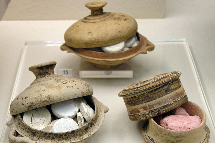 Efek Makeup Mematikan dalam Sejarah! Kisah Miris Ratu Elizabeth 1 yang ...