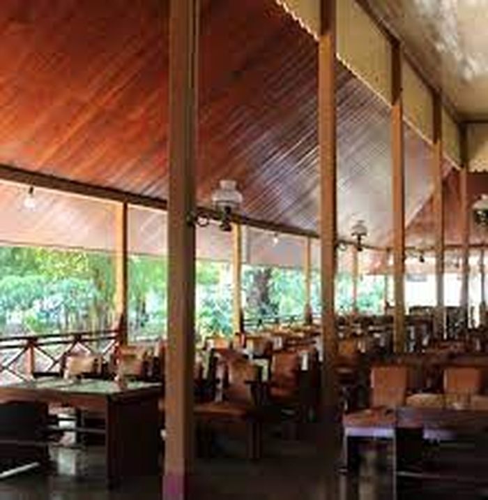 Banyak yang Belum Tahu, Begini Penampakan Teras Pendopo Tempat R.A ...