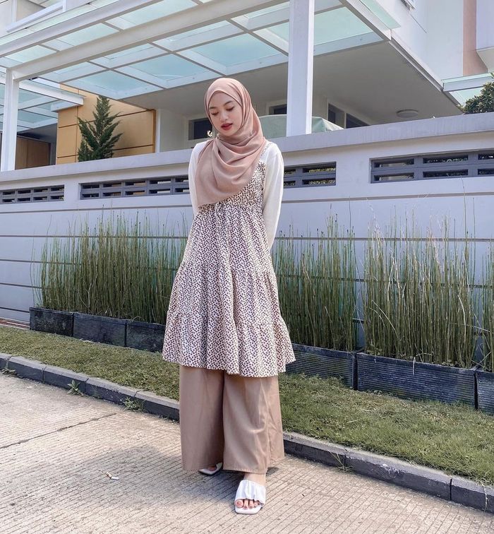 Tren Baju Lebaran 2021: Rekomendasi One Set Muslim Simpel nan Elegan ...