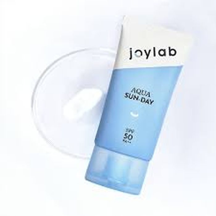 Cepat Menyerap, Ini dia 6 Sunscreen Gel yang Ringan di Wajah - CewekBanget