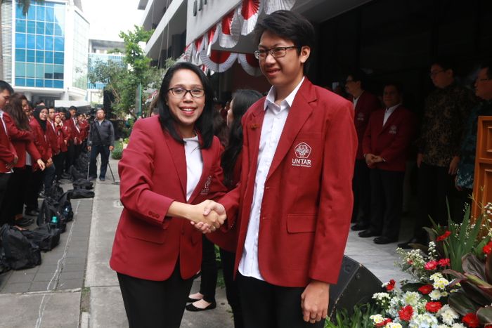 Inilah Arti di Balik Warna-Warna Jas Almamater Kampus di Indonesia ...