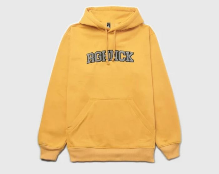5 Rekomendasi Hoodie Brand Lokal Warna Kuning dengan Harga Terjangkau ...