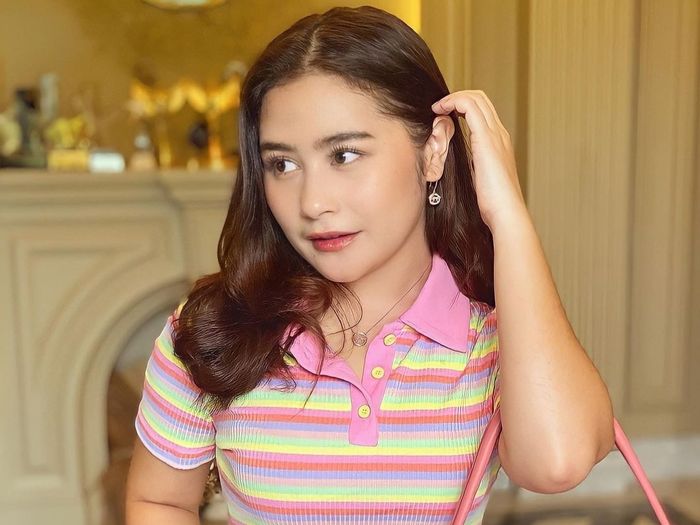 BERITA TERPOPULER: Prilly Latuconsina Tampil Seksi Kayak Enggak Pakai Baju Hingga Harga Jaket ...