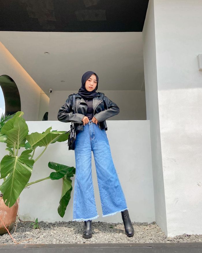 Pilihan Padu Padan Outfit Hijab Pakai Celana Kulot Jeans dari Selebgram Henni Kalista - Semua ...