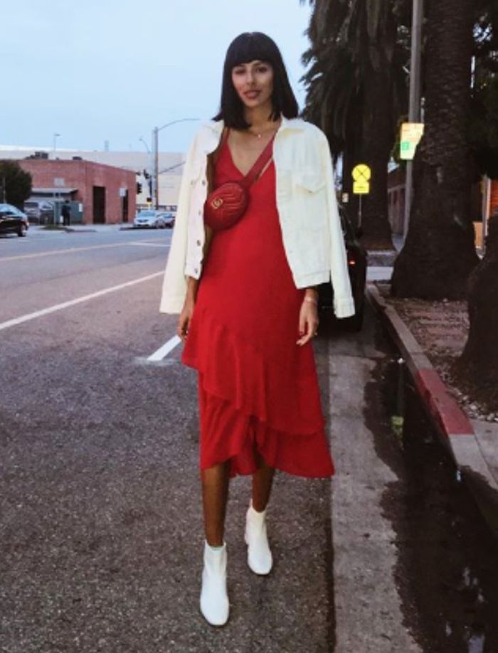 5 Ide OOTD Pakai Dress Merah dan Outer Putih Buat Rayakan HUT RI ke-78 ...