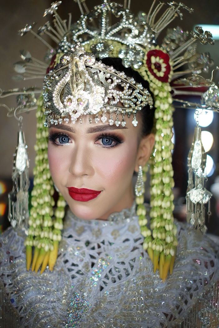 Penampakan Siger Sunda dan Siger Betawi Pada Pengantin, Sekilas Mirip ...