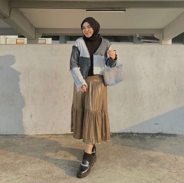 Rekomendasi Outer Rajut Simpel untuk Outfit Kuliah ala Hijaber Siti ...