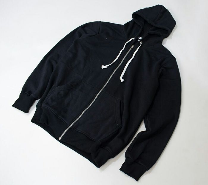 5 Rekomendasi Hoodie Brand Lokal Warna Hitam Polos Harga Murah - Semua ...