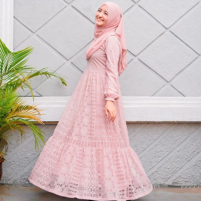 3 Inspirasi Ootd Hijab Kasual Ala Arafah Rianti Komika Cantik Yang