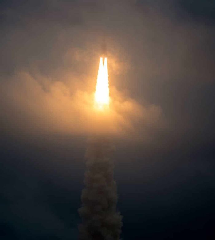 Akhirnya, Teleskop Luar Angkasa James Webb NASA pun Diluncurkan - Semua ...