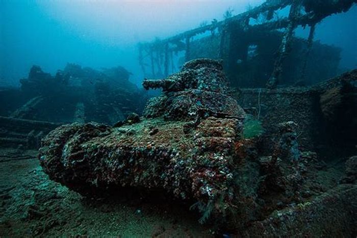 Legenda Wonip: Sebuah Pulau yang Dipercaya Diangkat dari Dasar Laut ...