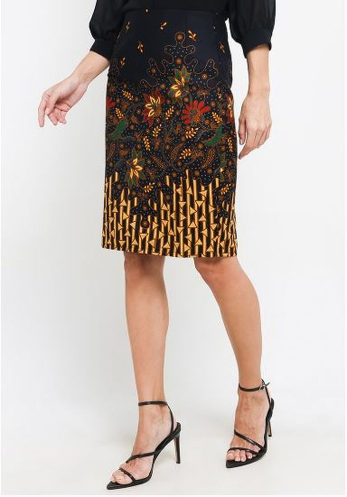 Bisa untuk Gaya Formal hingga Santai, Ini 5 Rekomendasi Rok Pensil ...