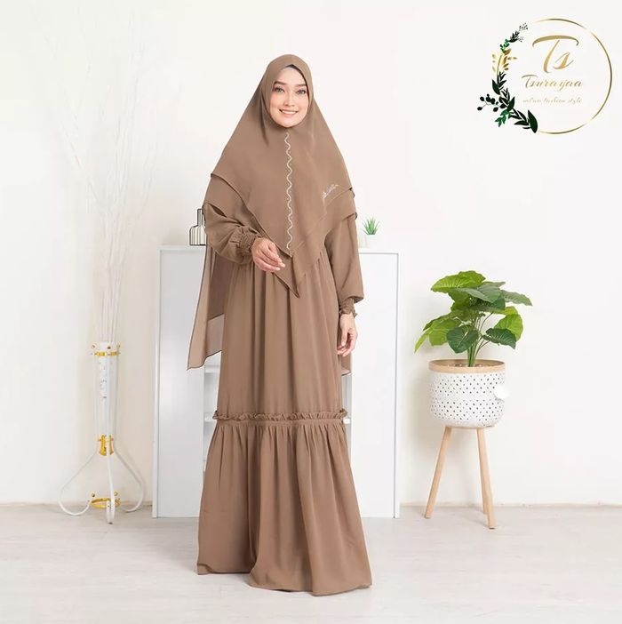 6 Jenis Model Gamis Paling Populer, Cocok untuk Sehari-hari Hingga ...