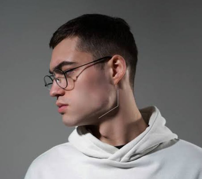 Mengunyah Permen Karet Bikin Pipi Tirus, Rahang Tegas, Muka Lebih ...