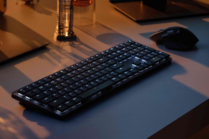 Logitech Rilis Keyboard MX Mechanical & Mouse MX Master 3S. Harganya ...