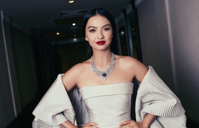 The Real Sultan, Raline Shah Diam-diam Jago Nyetir Pesawat Pribadi Keliling Miami, Aksinya Bikin ...