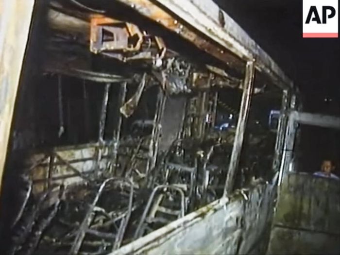 Innalillahi Wainna Ilaihi Rojiun, Terpanggang Hidup-hidup dalam Bus ...