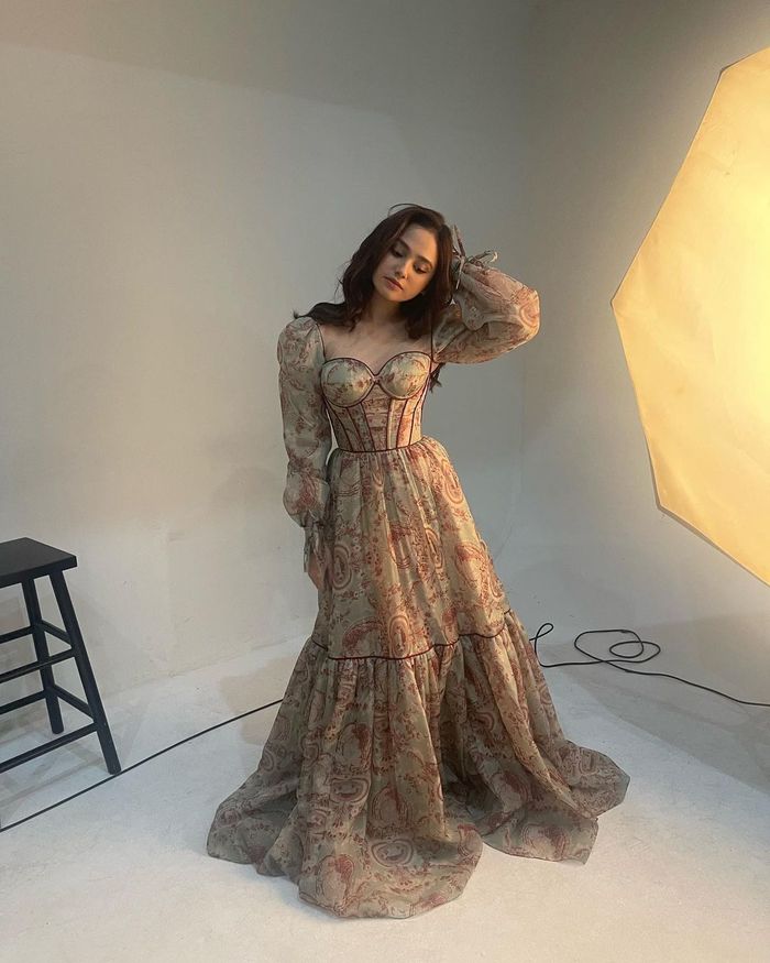 Banjir Pujian Hingga Disebut Mirip Lukisan, Intip Potret Syifa Hadju ...