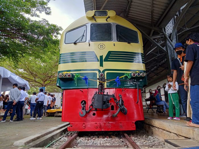 Rayakan Ultah ke-20, IRPS Rawat Lokomotif Diesel Zaman Bung Karno ...