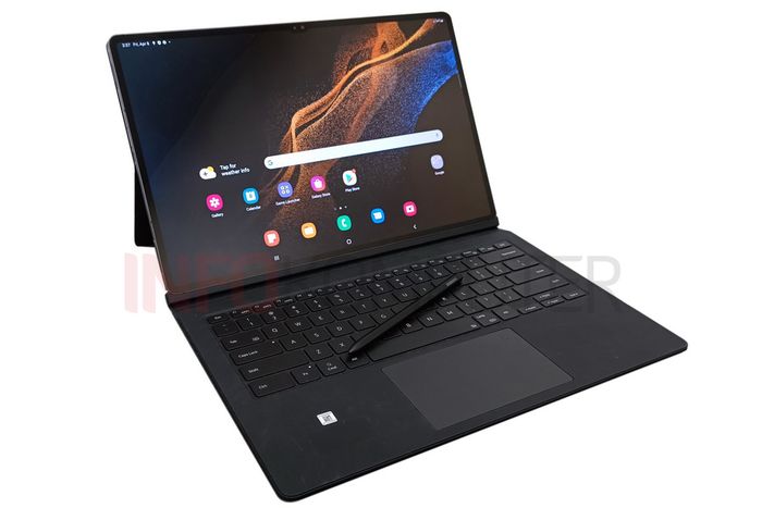 Hands-on Samsung Galaxy Tab S8 Ultra 5G: Tablet Premium Super Besar ...