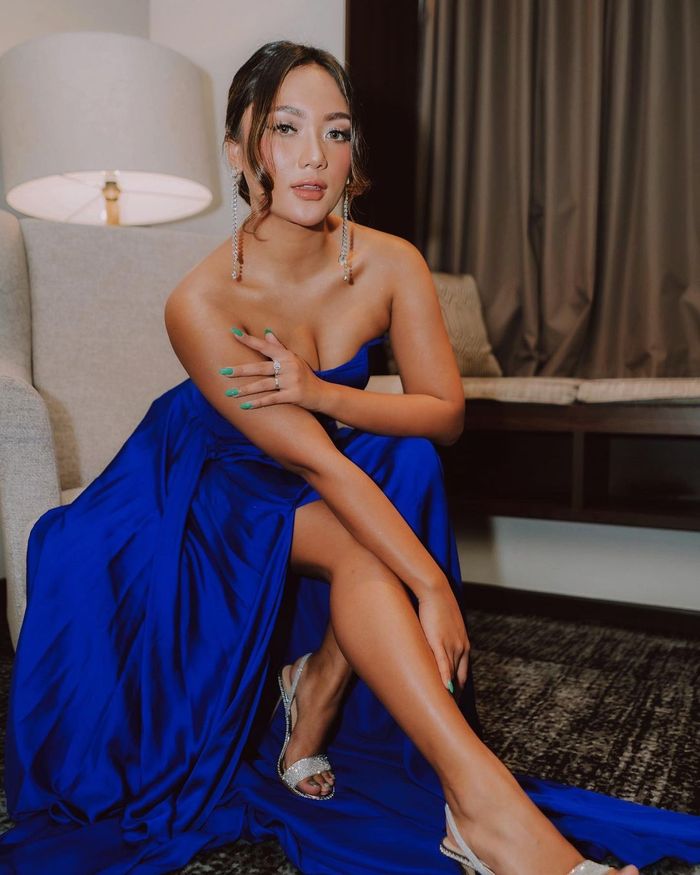 Seksinya Marion Jola Pakai Gaun Strapless Pamer Kulit Eksotis hingga Tuai Pujian Netizen ...