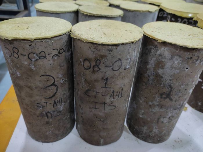 Tiga Mahasiswa ITS Racik Beton Geopolimer Ramah Lingkungan! - Hai