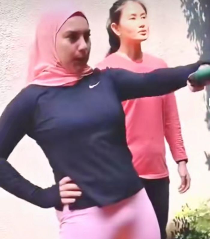 Biasa Tampil Menutup Aurat, Irish Bella Justru Berpenampilan Seperti ...