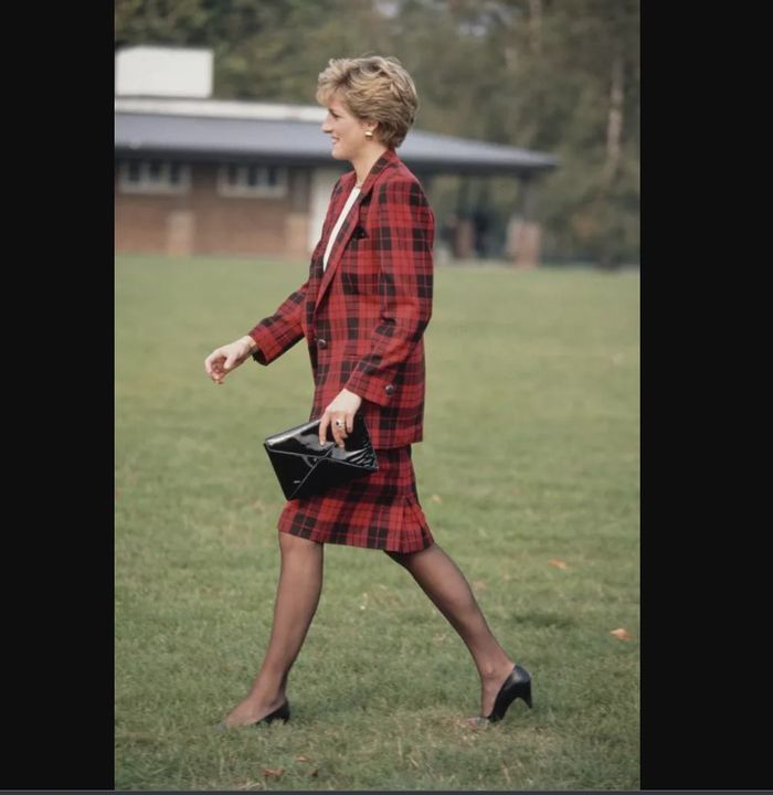 Sukses Memukau, Intip 4 Penampilan Princess Diana dengan Rok Merah ...