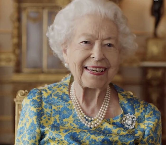 Naik Tahta Gantikan Ayahnya, Elizabeth Ternyata Pertama Kali Disambut ...