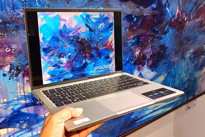 Acer Luncurkan Swift 3 OLED, Laptop Tipis dengan Layar OLED - Info Komputer Acer Luncurkan Swift 3 OLED, Laptop Tipis dengan Layar OLED - Info Komputer