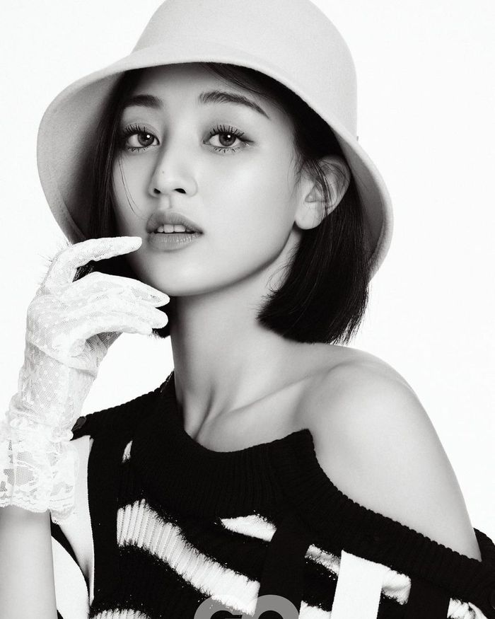 Tampil Memikat, Jihyo TWICE Unggah Hasil Foto dengan Majalah GQ Korea - CewekBanget