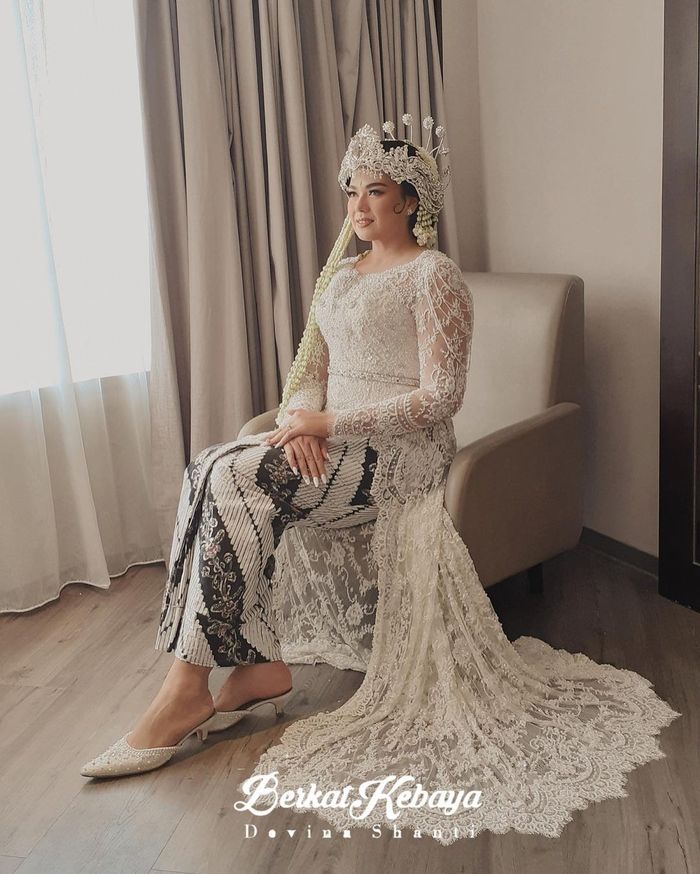 Intip Penampilan Catherine Wilson saat Menikah, Serba Putih dengan Adat ...