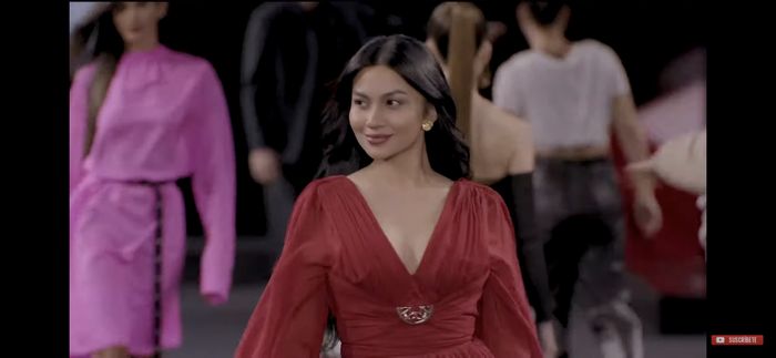 Definisi Cantiknya Indonesia, Intip Penampilan Ariel Tatum di Paris ...