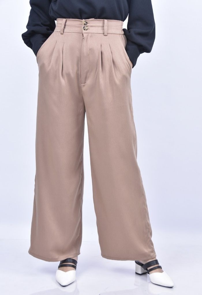 Tren Hijab 2023, Tren Model Celana Kulot untuk Hijabers, Akan Disaingi Flare Pants? - Semua ...