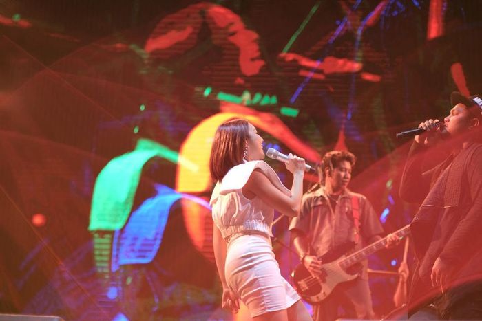 5 Foto Aksi Gisel Tampil Bareng Last Child di Panggung Musik, Memori ...