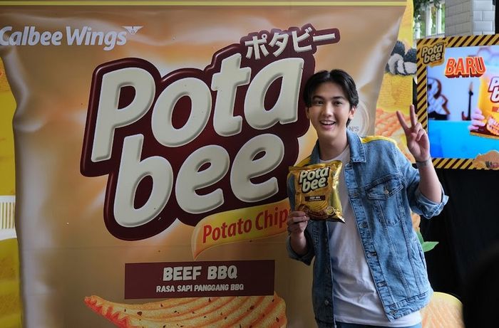 Gandeng Ari Irham, Calbee Wings Luncurkan Brand Refreshment Potabee ...