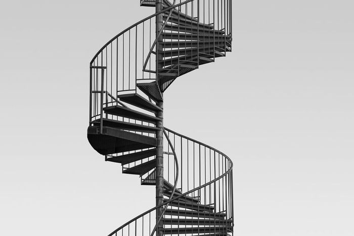 Penyebab Feng Shui Tak Perbolehkan Tangga Melingkar atau Tangga ...