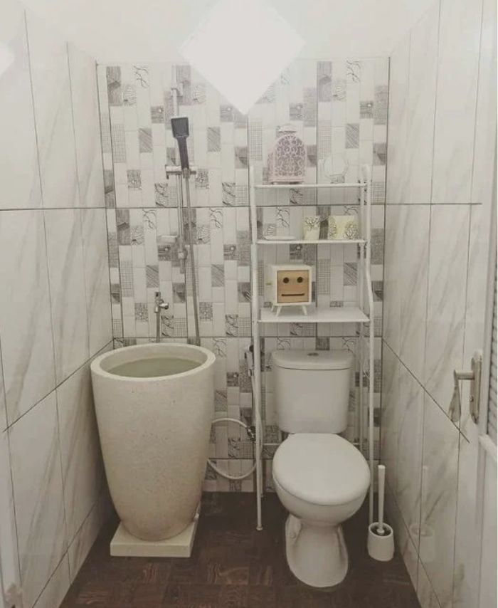 Rahasianya Terbongkar, Desain Kamar Mandi Sempit Terlihat Luas Karena ...