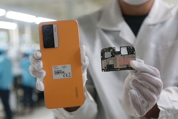 Intip Proses Pembuatan OPPO A77s di OPPO Manufacturing Indonesia - Info ...