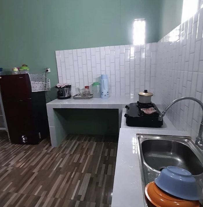 Dapat Acungan Jempol Mertua! Desain Meja Dapur Cor Bentuk L Sulap Area ...