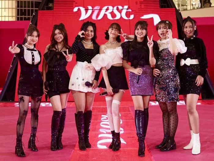 Jessica V1RST Ternyata Satu SD dan SMP dengan Zweitson UN1TY! - Semua ...
