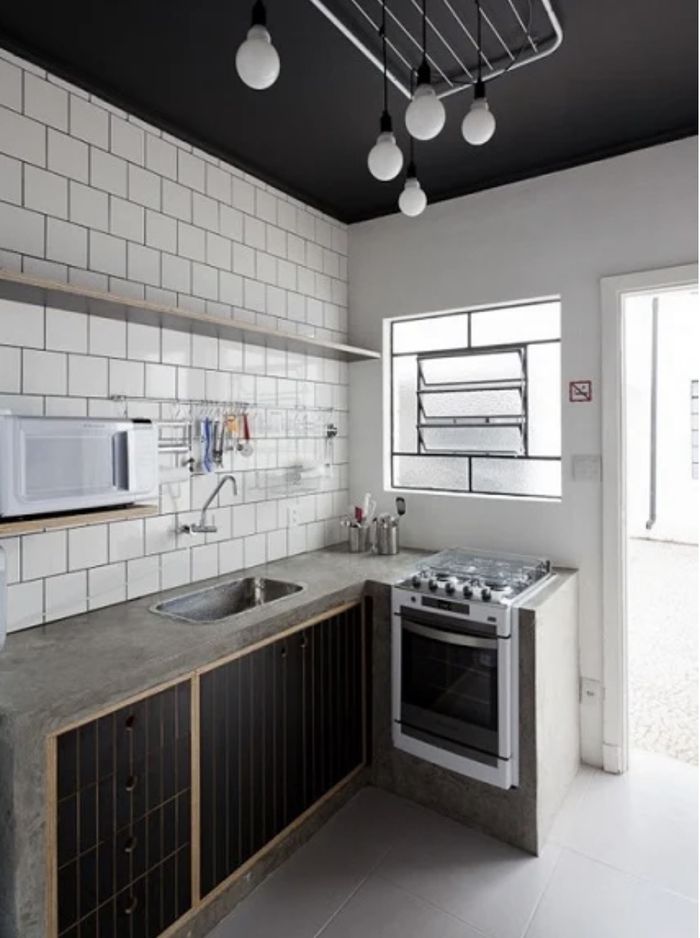 Makin Berkelas! Desain Meja Dapur Cor Minimalis Beri Tampilan Aesthetic ...