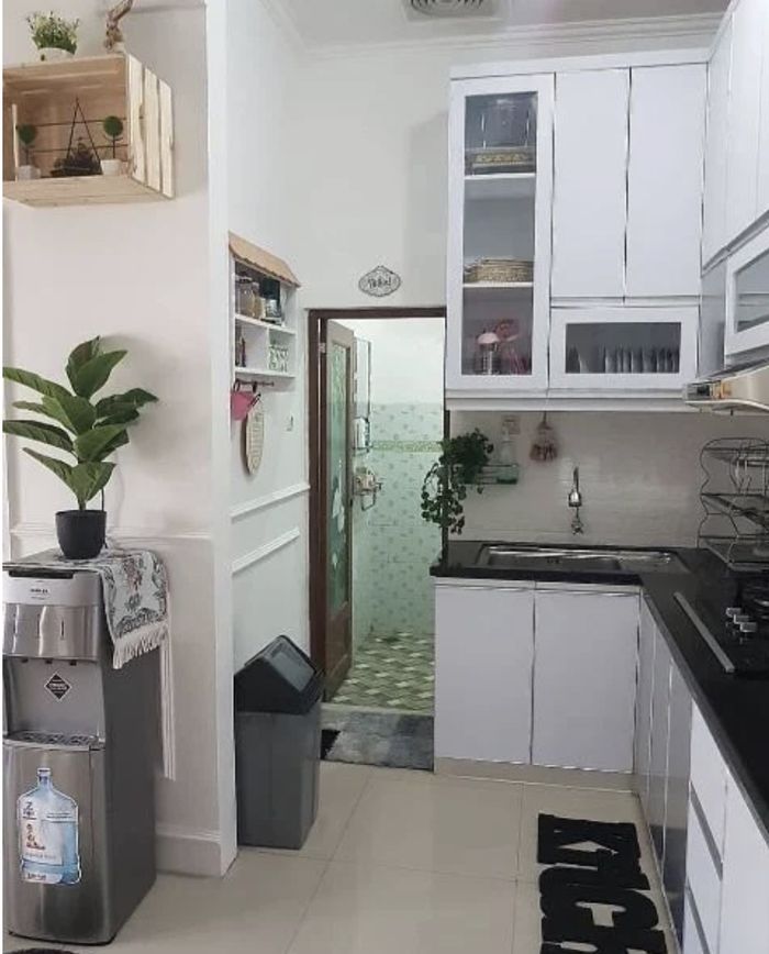 Intip 9 Foto Desain Dapur Dekat Kamar Mandi Tak Cuma Tampil Aesthetic ...