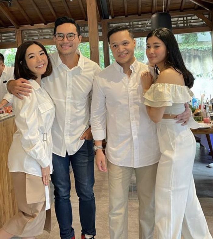 Gisel Girang Beri Kejutan Pacar Baru, Foto Mesra Rino Soedarjo Viral ...