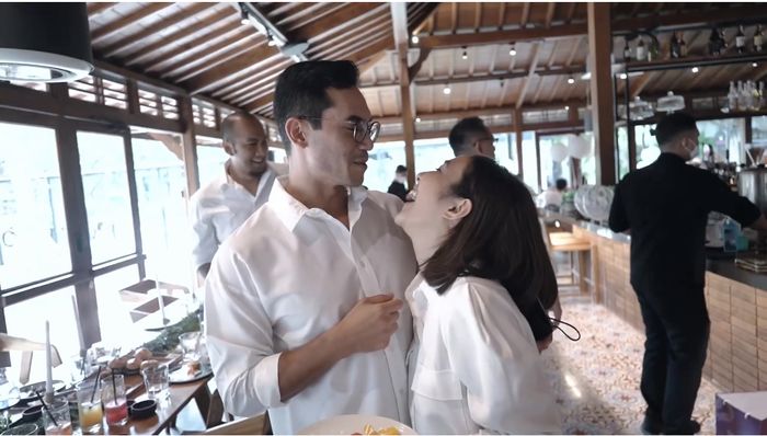 Gisel Unggah Foto Ngopi Bareng Pacar Baru, Rino Soedarjo Kepo Soal Ini - Fotokita