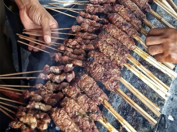 Mesti Dicicipi, 7 Tempat Wisata Kuliner Sate Kambing Enak di Solo, Baru Lihat Foto Menunya Sudah ...